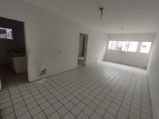 Apartamento com 2 Quartos e 2 banheiros à Venda, 76 m² por R$ 299.000