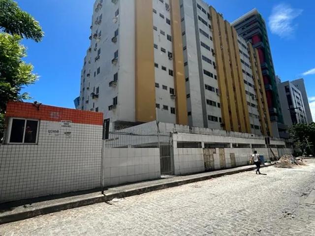 Apartamento com 2 Quartos e 2 banheiros à Venda, 76 m² por R$ 309.000