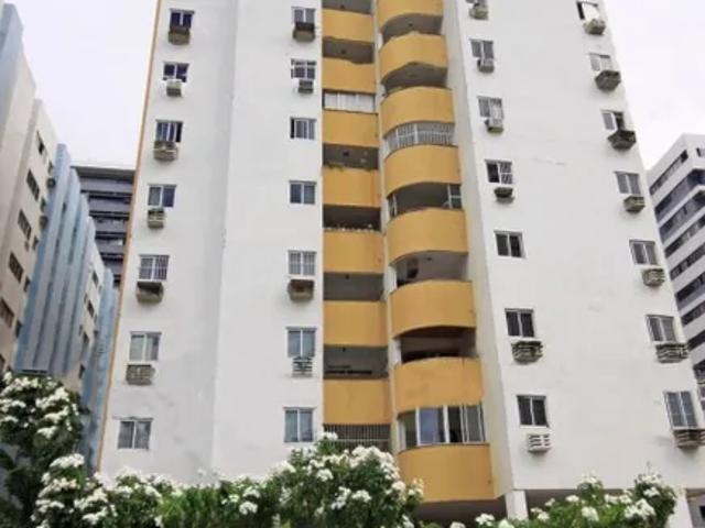 Apartamento com 2 Quartos e 2 banheiros à Venda, 76 m² por R$ 310.000