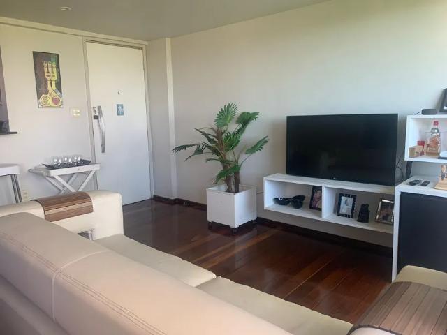 Apartamento com 2 Quartos e 2 banheiros à Venda, 83 m² por R$ 345.000