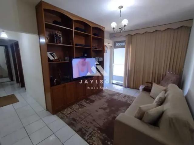 Apartamento com 2 Quartos e 2 banheiros à Venda, 80 m² por R$ 360.000