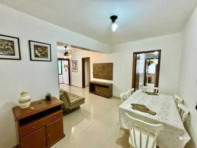 Apartamento com 2 Quartos e 2 banheiros à Venda, 89 m² por R$ 280.000