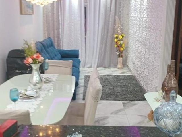 Apartamento com 2 Quartos e 2 banheiros à Venda, 93 m² por R$ 430.000