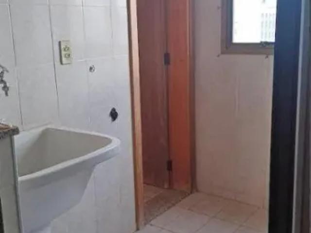 Apartamento com 2 Quartos e 2 banheiros à Venda, 90 m² por R$ 350.000