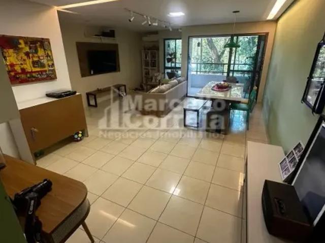 Apartamento com 2 Quartos e 2 banheiros à Venda, 90 m² por R$ 830.000