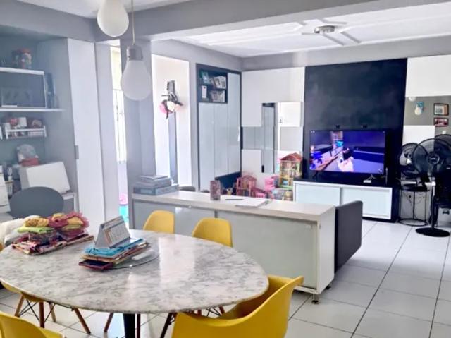 Apartamento com 2 Quartos e 2 banheiros à Venda, 98 m² por R$ 280.000