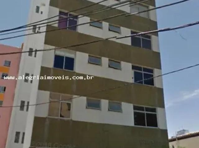 Apartamento com 2 Quartos e 2 banheiros à Venda, 98 m² por R$ 370.000