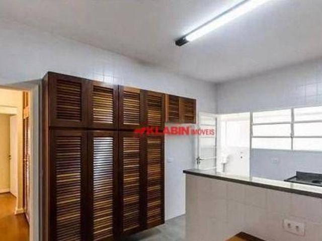 # Apartamento com 2 Quartos e 2 banheiros à Venda, 147 m² por R$ 1.300.000