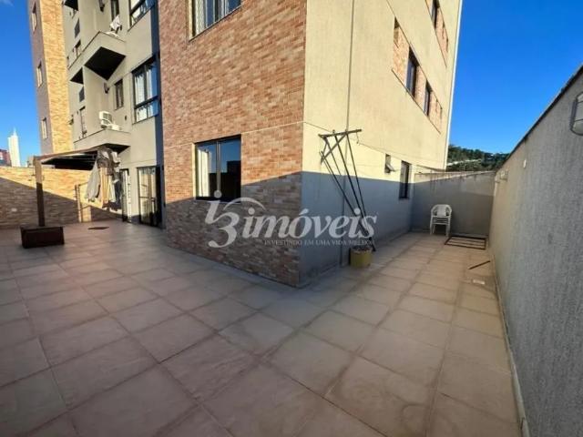 Apartamento com 2 Quartos e 2 banheiros para Alugar, 100 m² por R$ 4.700/Mês