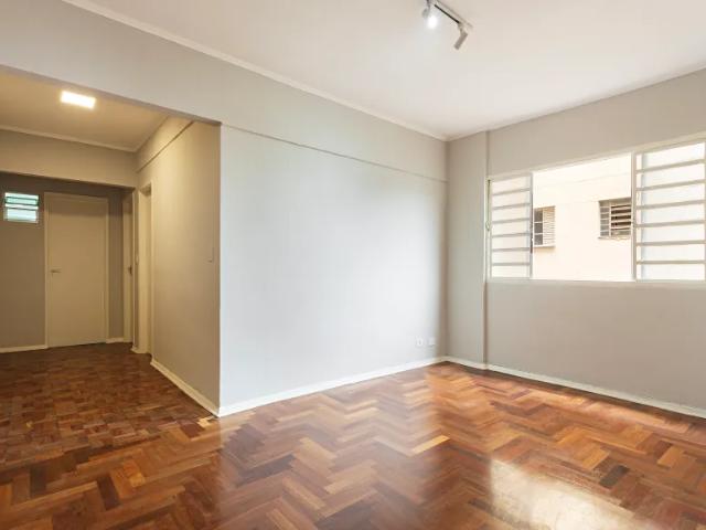 Apartamento com 2 Quartos e 2 banheiros para Alugar, 61 m² por R$ 2.600/Mês