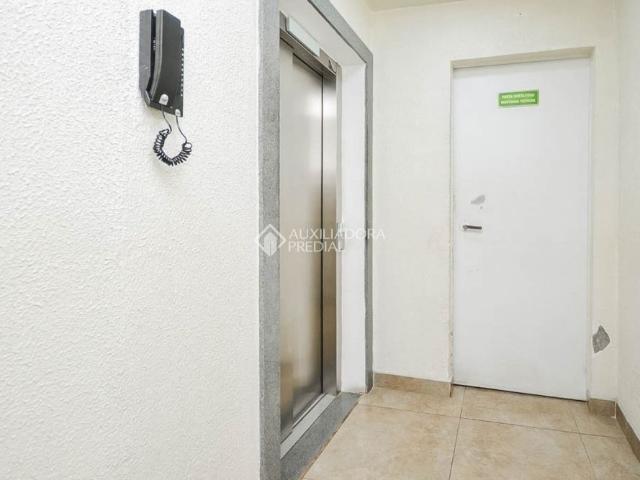 Apartamento com 2 quartos e 40m² para alugar em Partenon, Porto Alegre