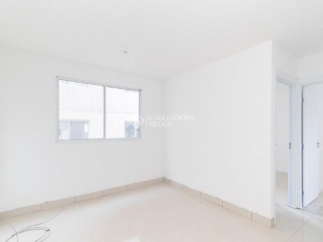 Apartamento com 2 quartos e 40m² para alugar em Vila Nova, Porto Alegre