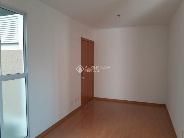 Apartamento com 2 quartos e 41m² para alugar em Cavalhada, Porto Alegre