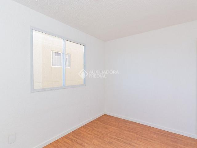 Apartamento com 2 quartos e 41m² para alugar em Jardim Itu, Porto Alegre
