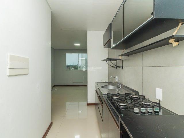 Apartamento com 2 quartos e 42m² para alugar em Mário Quintana, Porto Alegre