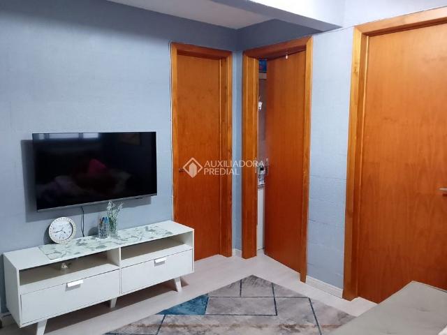 Apartamento com 2 quartos e 42m² para alugar em Parque Santa Fé, Porto Alegre
