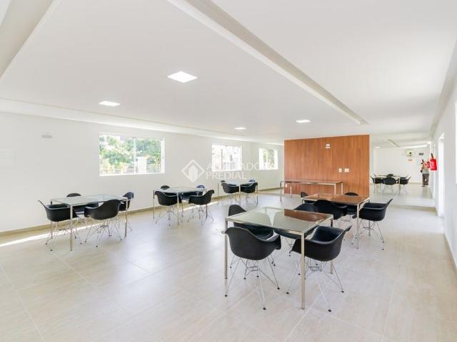 Apartamento com 2 quartos e 44m² para alugar em Jardim Itu, Porto Alegre