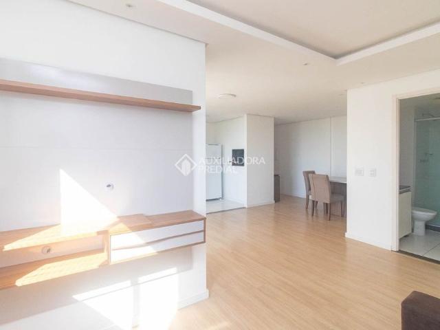 Apartamento com 2 quartos e 45m² para alugar em Humaitá, Porto Alegre