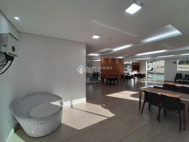 Apartamento com 2 quartos e 47m² para alugar em Parque Santa Fé, Porto Alegre