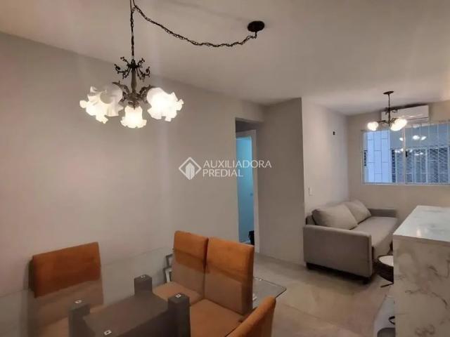 Apartamento com 2 quartos e 47m² para alugar em Serraria, São José
