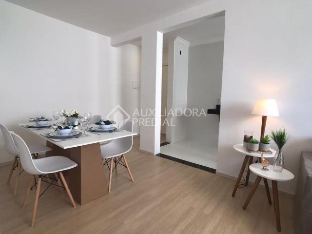 Apartamento com 2 quartos e 48m² para alugar em Jardim Itu, Porto Alegre
