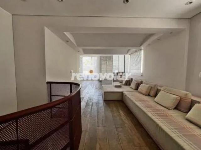 Cobertura com 2 Quartos e 4 banheiros à Venda, 190 m² por R$ 2.890.000