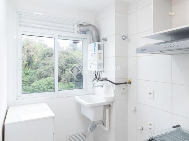Apartamento com 2 quartos e 50m² para alugar em Azenha, Porto Alegre