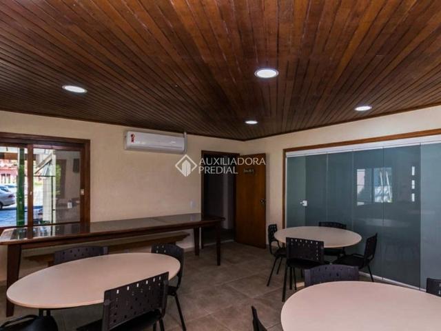 Apartamento com 2 quartos e 50m² para alugar em Alto Petrópolis, Porto Alegre