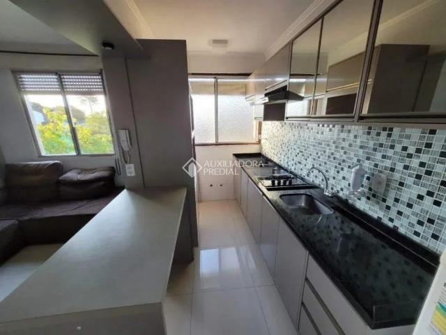 Apartamento com 2 quartos e 50m² para alugar em Camaquã, Porto Alegre