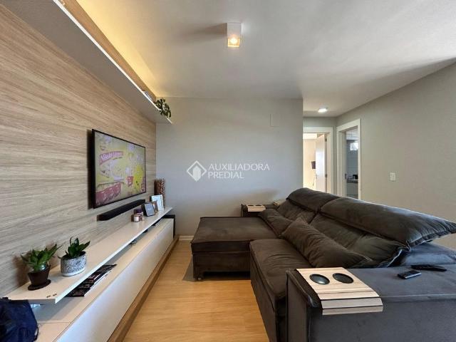 Apartamento com 2 quartos e 50m² para alugar em Fátima, Canoas