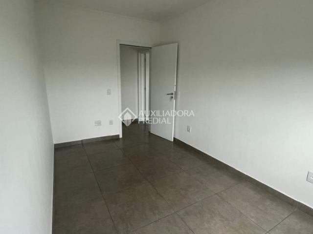 Apartamento com 2 quartos e 52m² para alugar em Barnabé, Gravataí
