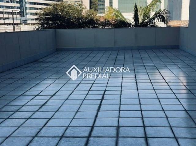 Apartamento com 2 quartos e 52m² para alugar em Floresta, Porto Alegre