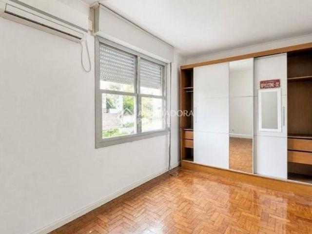 Apartamento com 2 quartos e 52m² para alugar em Santa Tereza, Porto Alegre