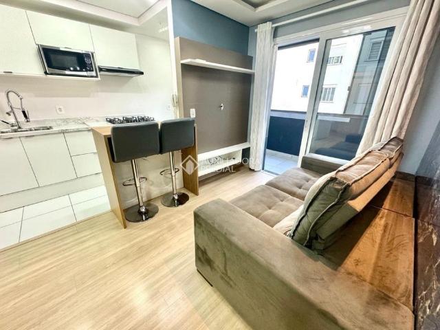 Apartamento com 2 quartos e 53m² para alugar em Centro, Canoas
