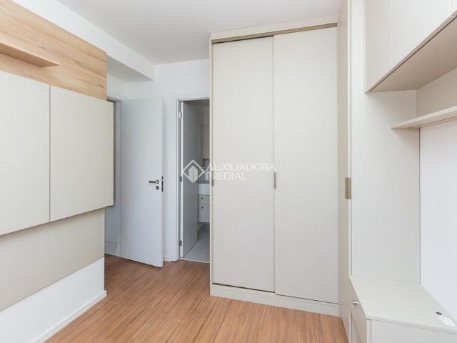Apartamento com 2 quartos e 53m² para alugar em Jardim Lindóia, Porto Alegre