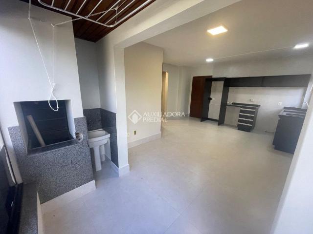 Apartamento com 2 quartos e 55m² para alugar em Jurerê, Florianópolis