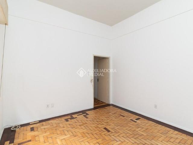 Apartamento com 2 quartos e 56m² para alugar em Cidade Baixa, Porto Alegre
