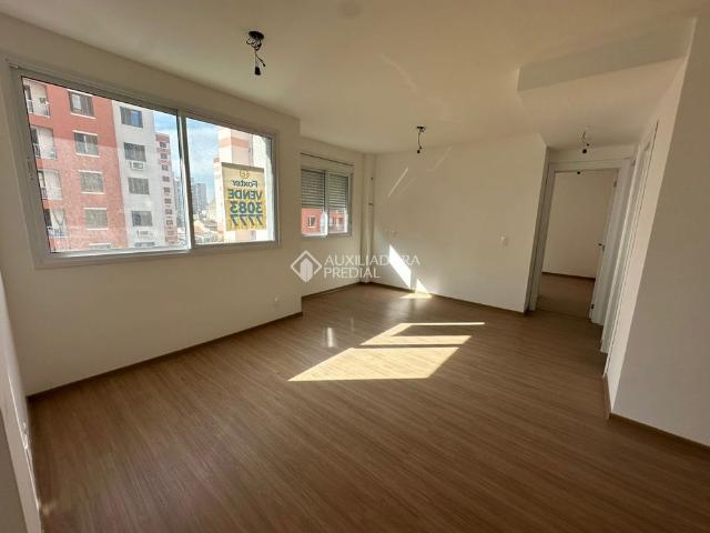 Apartamento com 2 quartos e 56m² para alugar em Cristo Redentor, Porto Alegre