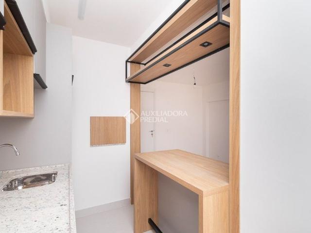 Apartamento com 2 quartos e 56m² para alugar em Higienópolis, Porto Alegre
