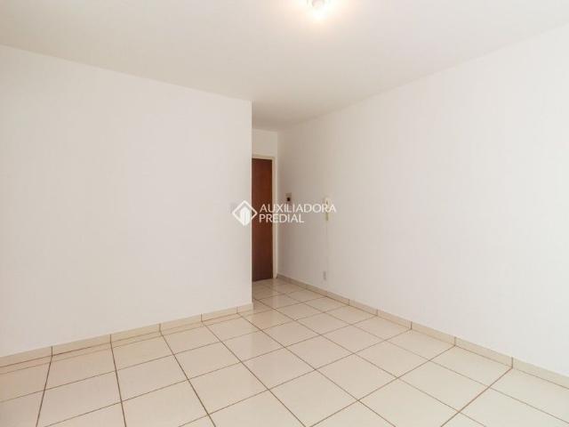Apartamento com 2 quartos e 57m² para alugar em Menino Deus, Porto Alegre