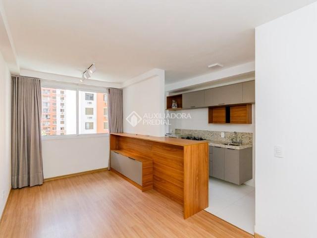 Apartamento com 2 quartos e 57m² para alugar em Cristo Redentor, Porto Alegre