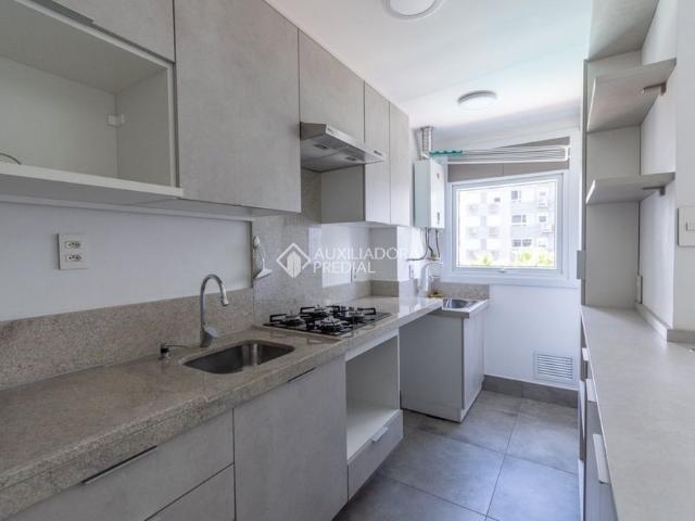 Apartamento com 2 quartos e 57m² para alugar em São Sebastião, Porto Alegre