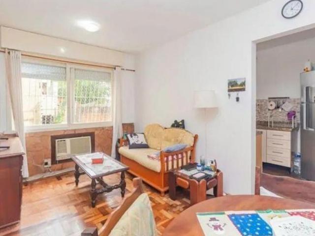 Apartamento com 2 quartos e 58m² à venda em Passo da Areia, Porto Alegre