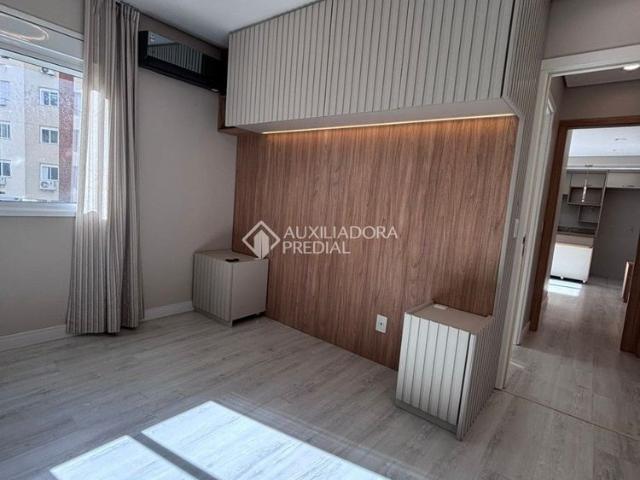 Apartamento com 2 quartos e 60m² para alugar em Marechal Rondon, Canoas