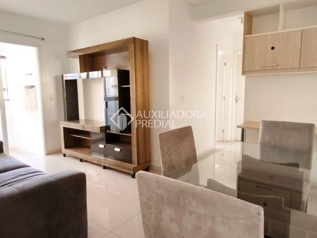 Apartamento com 2 quartos e 60m² para alugar em Centro, Canoas