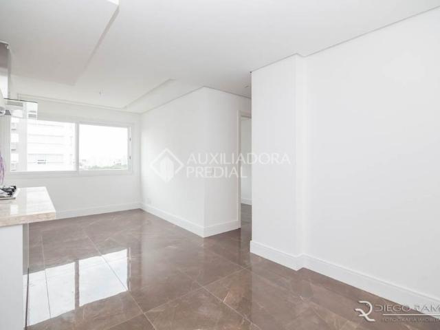 Apartamento com 2 quartos e 60m² para alugar em São Sebastião, Porto Alegre