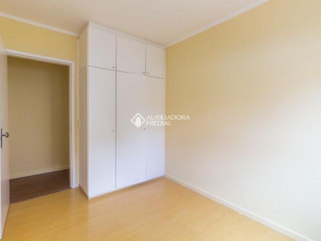 Apartamento com 2 quartos e 61m² para alugar em Menino Deus, Porto Alegre