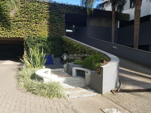 Apartamento com 2 quartos e 64m² para alugar em Camaquã, Porto Alegre