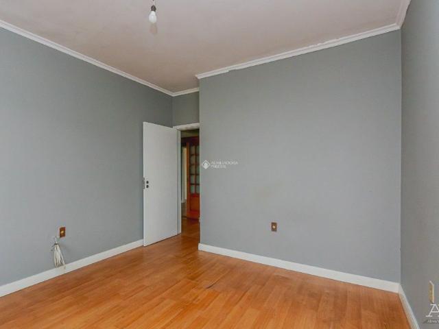 Apartamento com 2 quartos e 74m² para alugar em Centro, Canoas