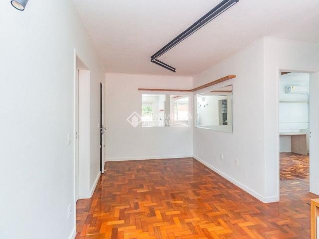 Apartamento com 2 quartos e 65m² para alugar em Jardim do Salso, Porto Alegre